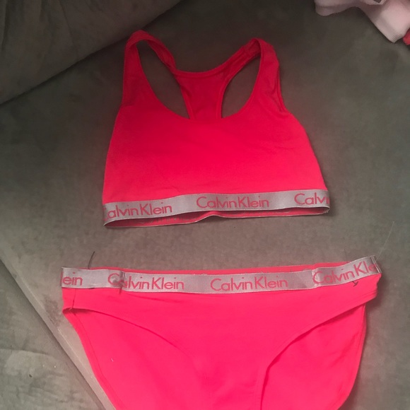 Calvin Klein | Intimates & Sleepwear | Nwots Calvin Klein Set | Poshmark